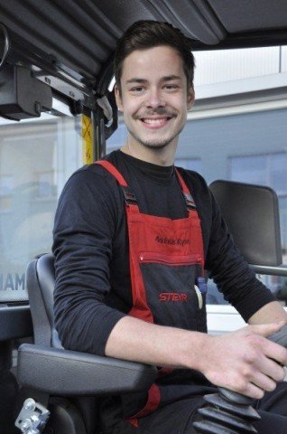 Bieri Landmaschinen & Motorgeräte Steyr Case IH Alchenflüh Bern ...